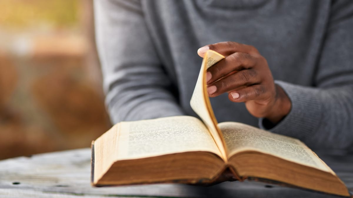 Finding Your Rhythm in Bible Reading: A Beginner's Guide